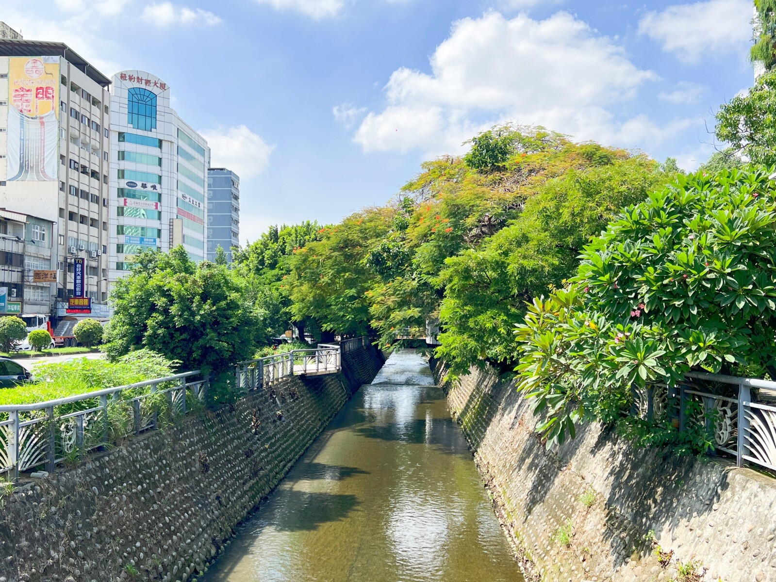 西區國美館審計新村精華地段文青透店 台中市西區買房子、房屋出售 樂屋網