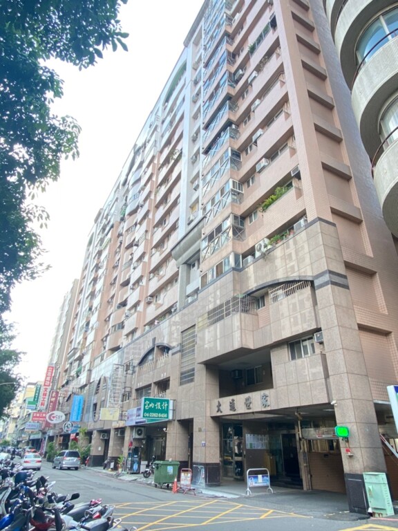 工學綠園道增值美樓店附車位大通世家 台中市南區大通世家買房子、房屋出售 樂屋網