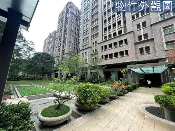 創世紀 新竹市東區公道五路二段 電梯大廈 東區[創世紀]稀有高樓四房平車戶 房屋出售 樂屋網