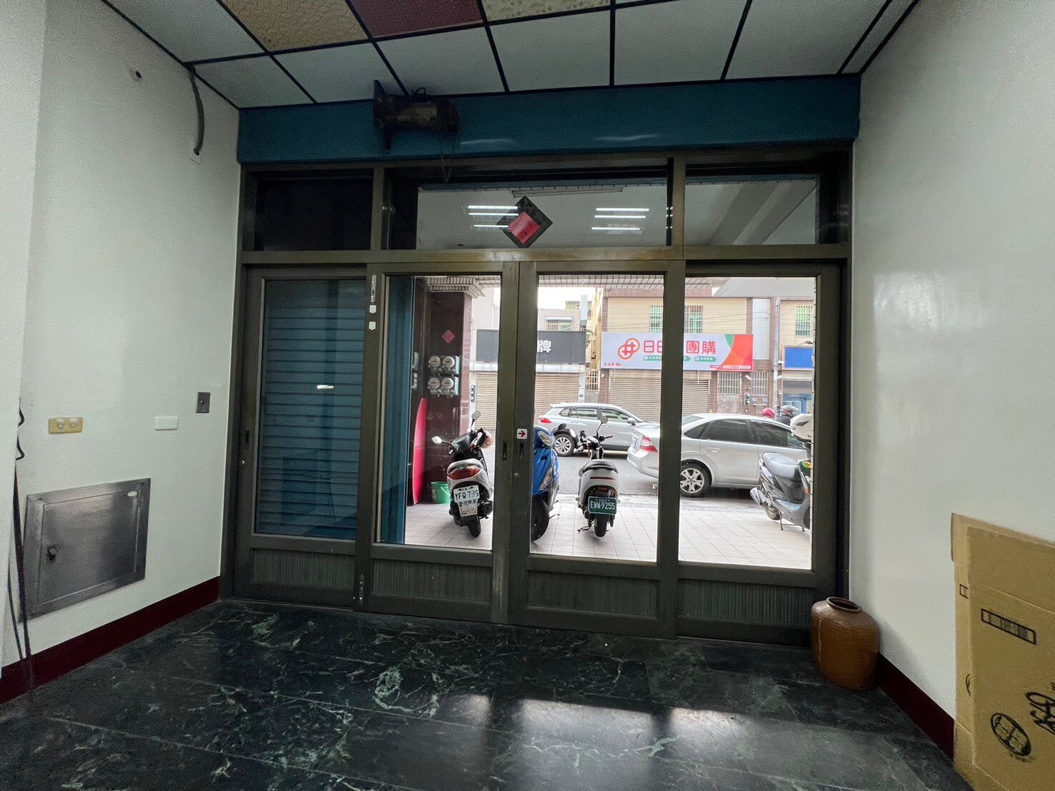 高雄市鳳山區龍成路租五甲商圈店住合一金店面透天5樓出租 樂屋網