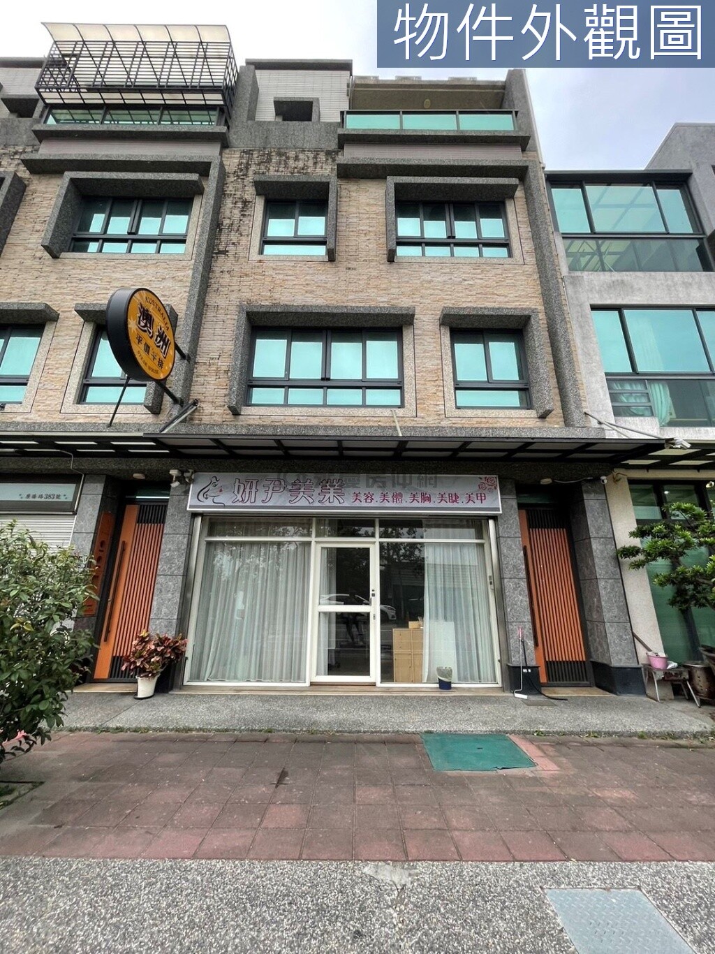 屏東縣屏東市廣勝路透天厝屏東市中心車站旁臨路面寬透天店面大五房 房屋出售 樂屋網