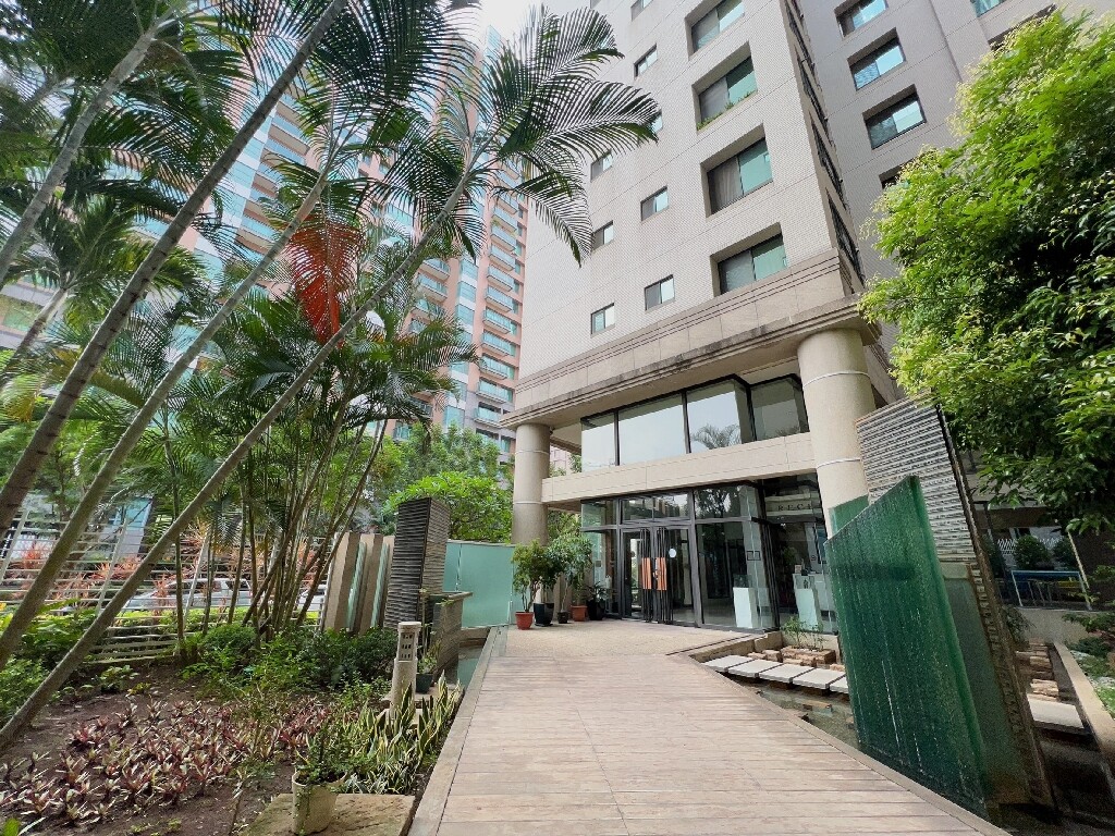 京城米羅高雄市鼓山區美術東八街電梯大廈美術館特區大三房 房屋出售 樂屋網
