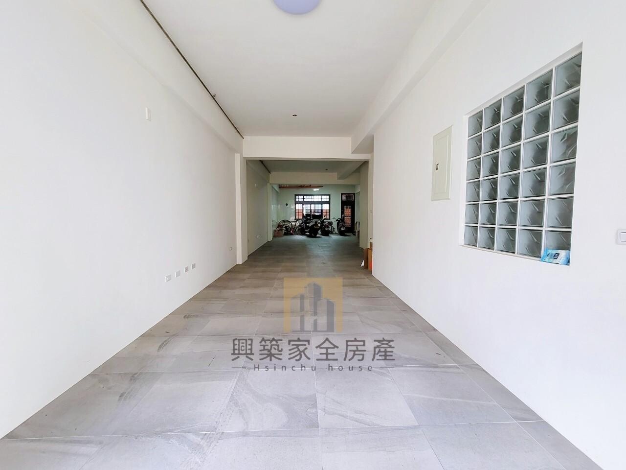 新竹縣竹北市勝利十二街♥️ar｜縣三店面｜辦公開店 空間好利用｜附車位出租 樂屋網