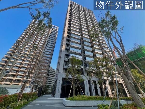 美術白天鵝高雄市鼓山區美術東四路電梯大廈美術白天鵝2房雙衛+電梯口平車 房屋出租 樂屋網