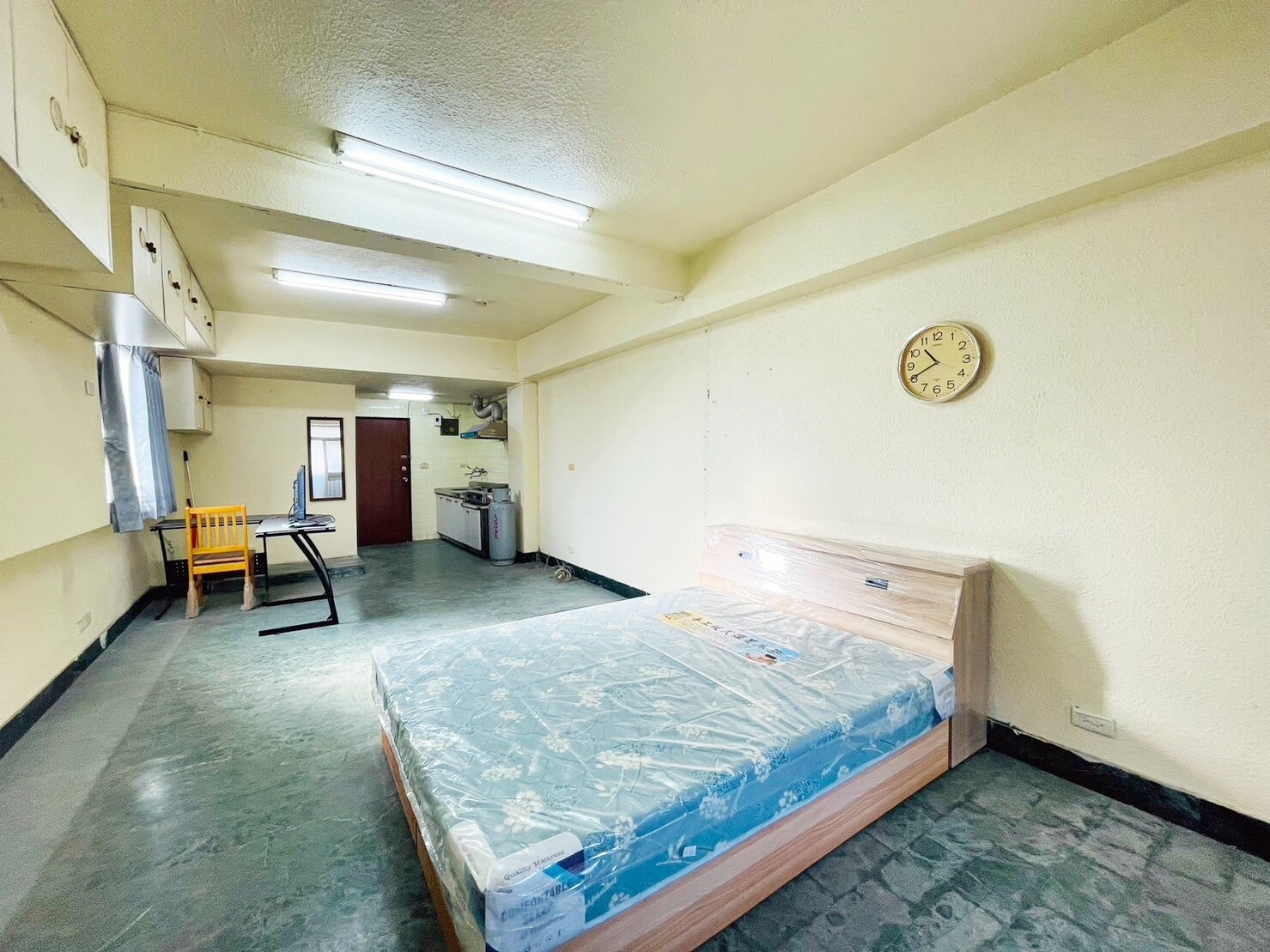 鑽石大樓台南市中西區郡緯街華廈磐石 中西區赤崁商圈,雙面採光有廚房陽台電梯大套房 房屋出租 樂屋網