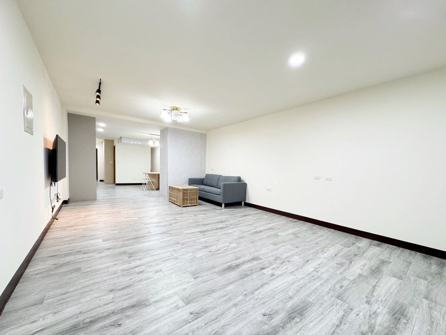 甯 中壢龍岡路體育園區店面透天 已整新 桃園市中壢區買房子、房屋出售 樂屋網
