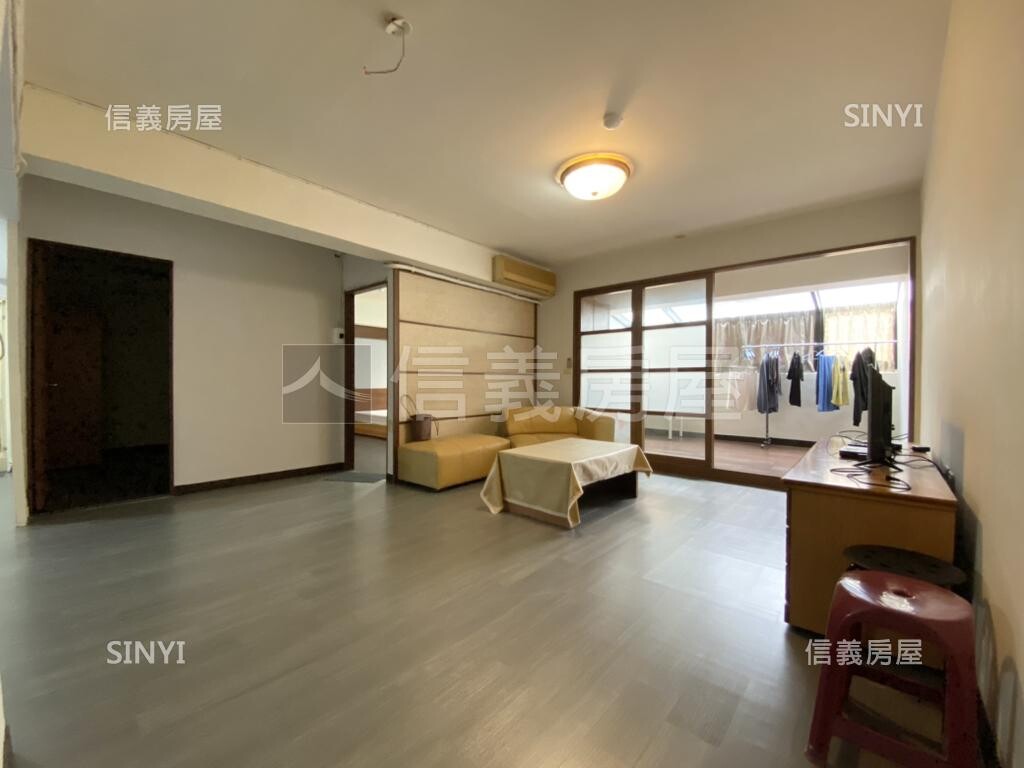高雄市鼓山區中華一路電梯大廈必看美術館五房大空間好案 房屋出租 樂屋網