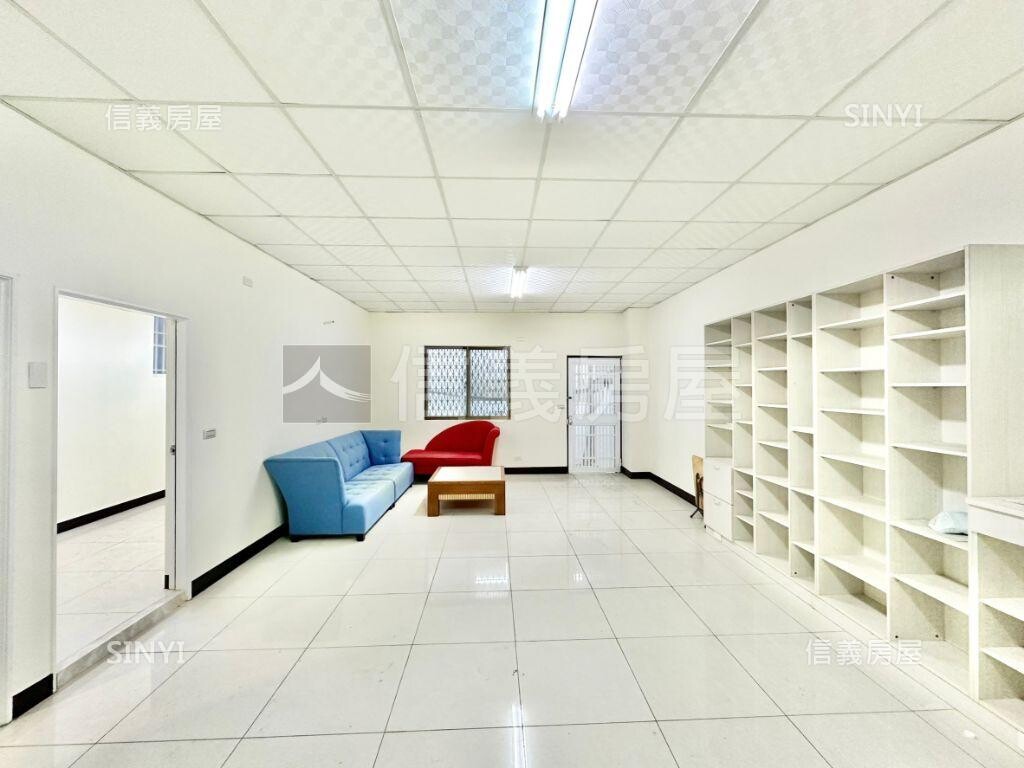 高雄市鼓山區中華一路電梯大廈近美術館露臺質感美屋一樓 房屋出租 樂屋網