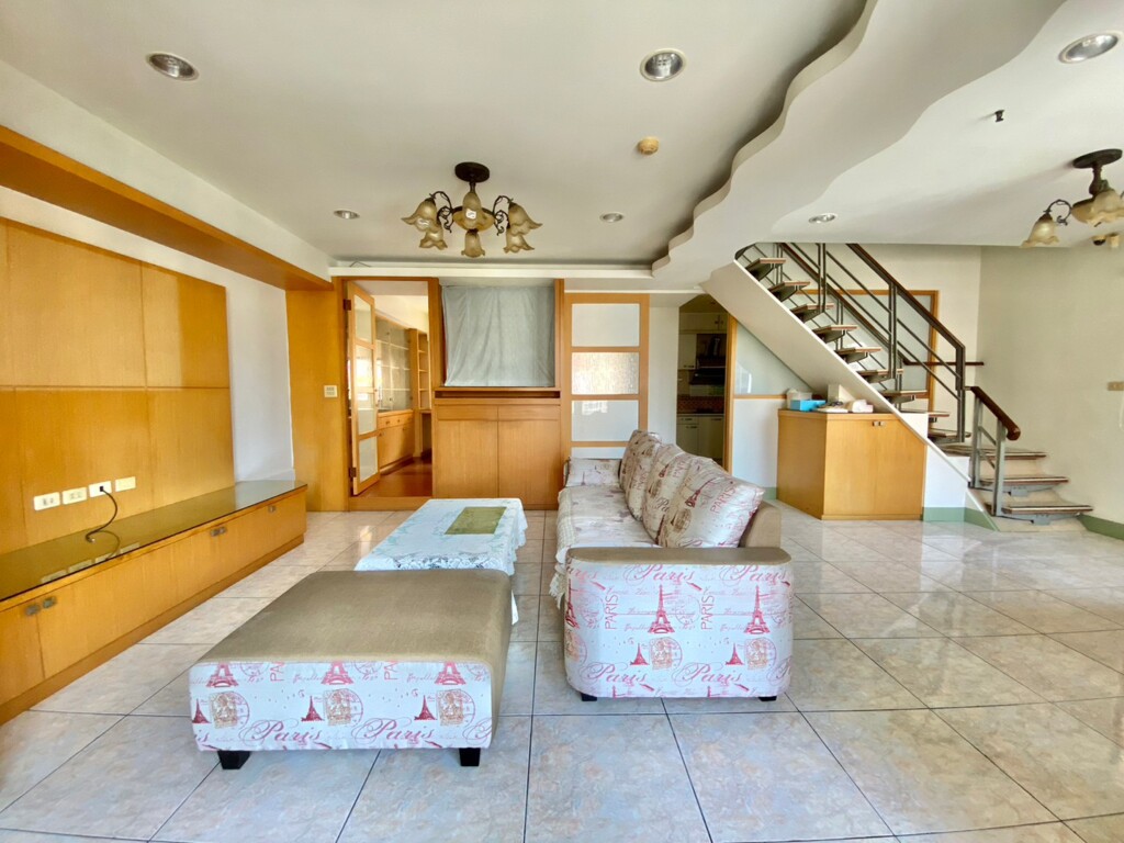 高雄傑座高雄市左營區新莊一路電梯大廈走路到巨蛋~高雄傑座中高樓層景觀樓中樓平車 房屋出售 樂屋網