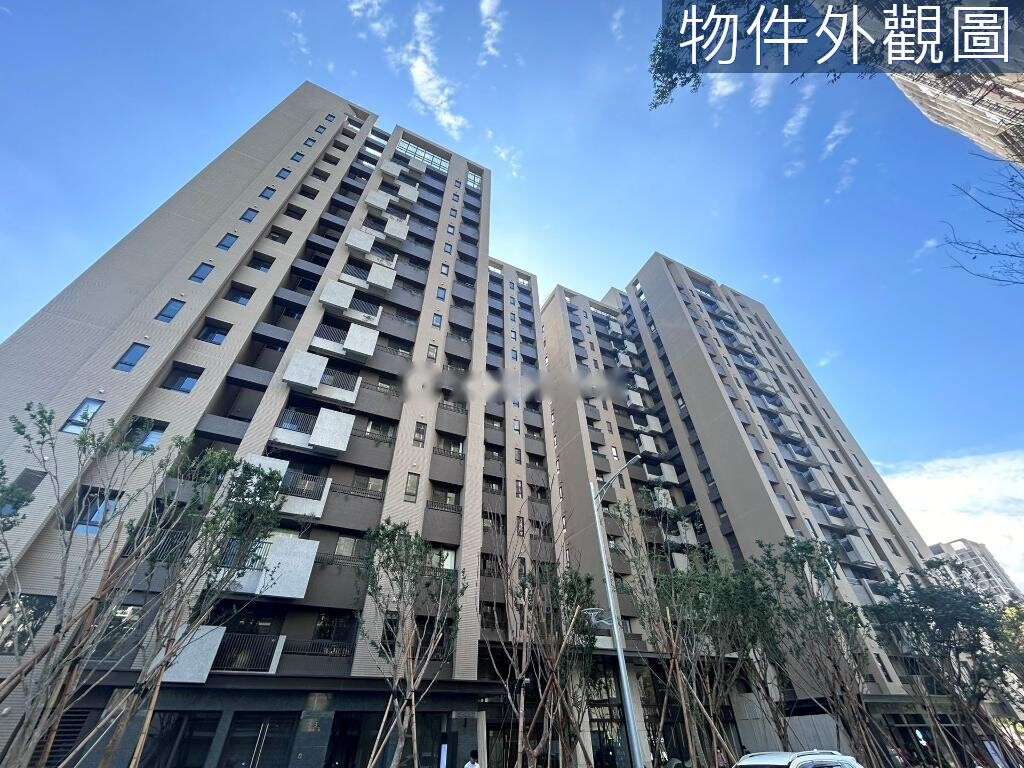台中市東區樂業一路電梯大廈東區築願景商圈學區火車站二房二衛平面車位 房屋出售 樂屋網