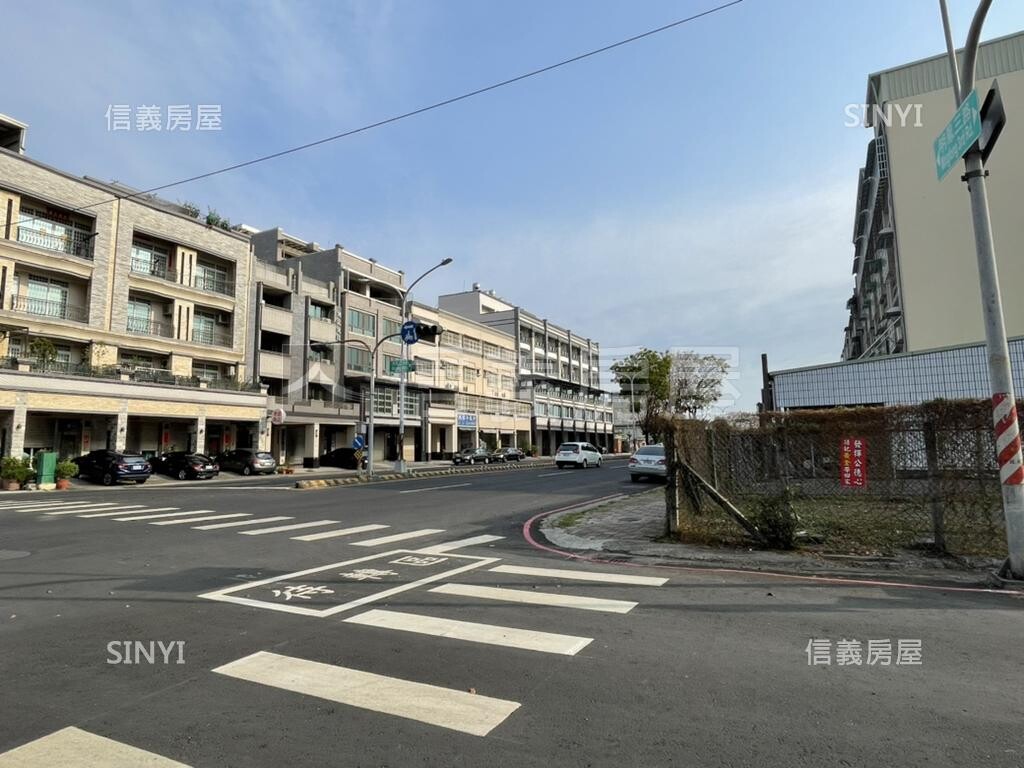 高雄市前鎮區明鳳三路近SKM草衙道正路金透店出租 | 樂屋網