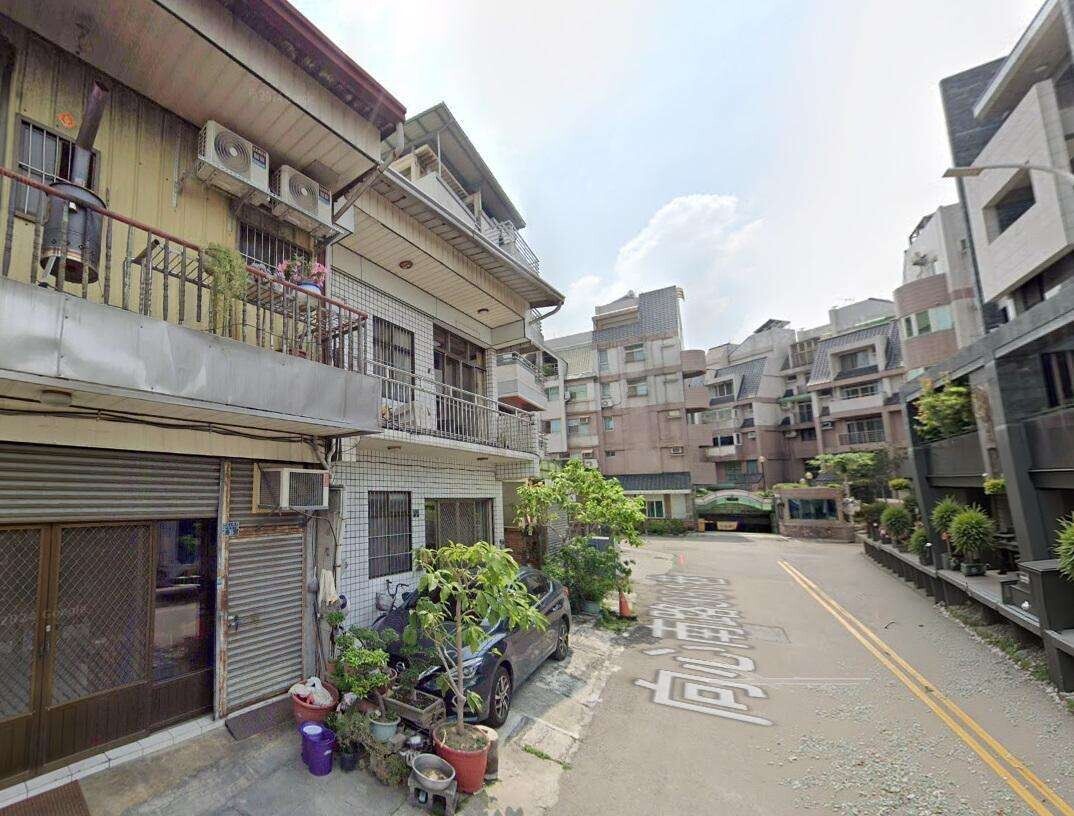南屯向心商圈優質邊間透天~三面採光 台中市南屯區買房子、房屋出售 樂屋網
