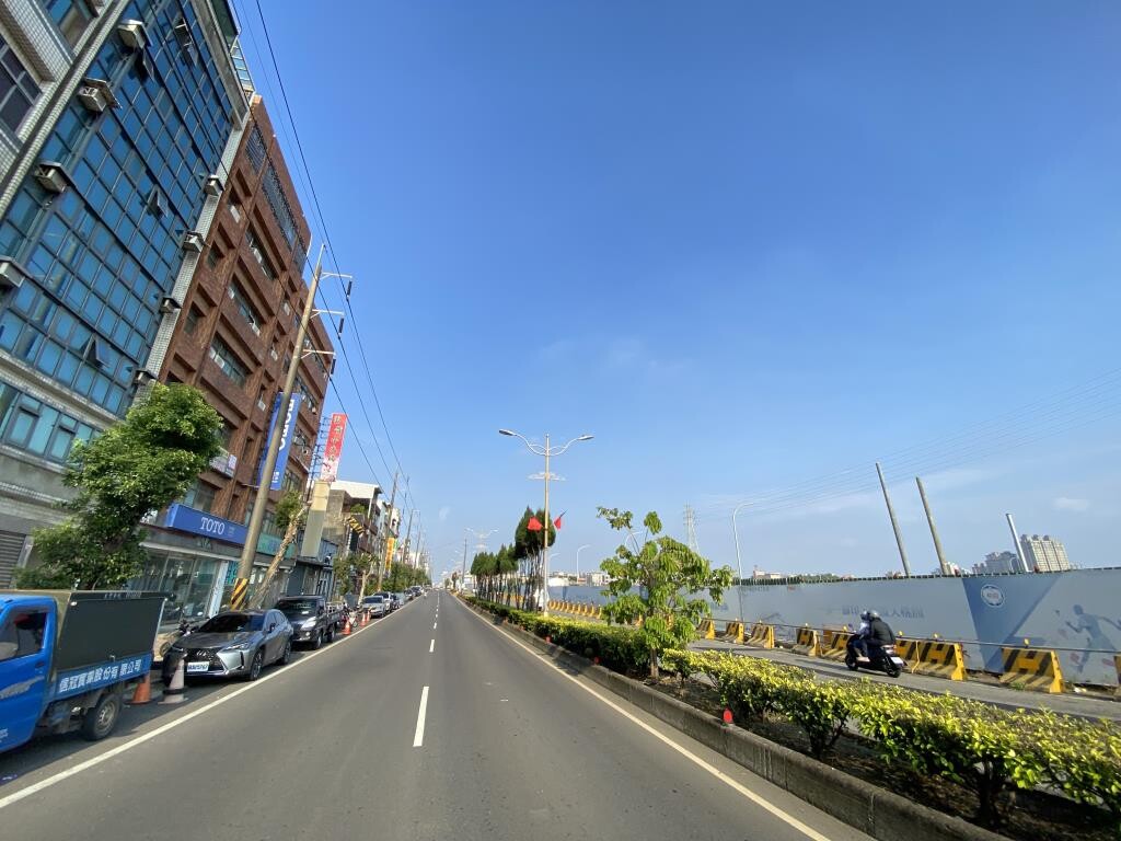 桃園市中壢區環中東路二段透天厝稀有釋出中壢【體育園區】全新燙金透店 房屋出售 樂屋網