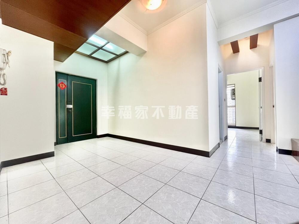 東方紐約台南市東區崇明路電梯大廈安心成家 ️東方紐約大視野雙採光兩房車 房屋出售 樂屋網