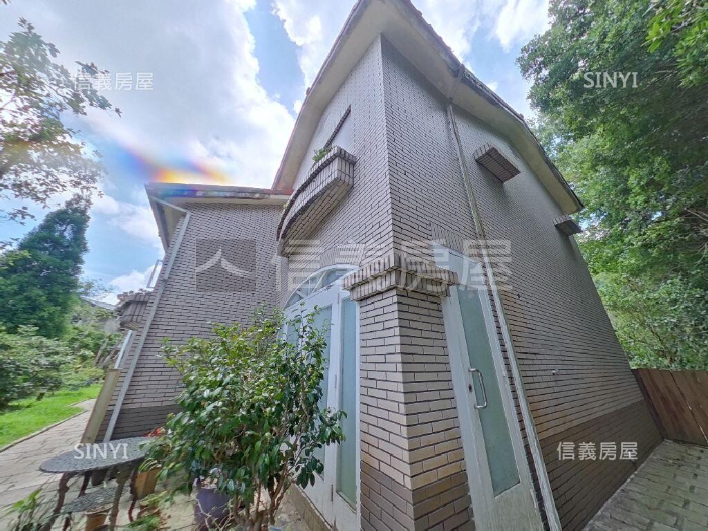 新北市新店區秀岡五街別墅秀岡山莊a區草地庭園別墅 房屋出售 樂屋網