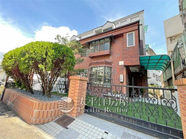 八期風尚庭園臨路別墅 台中市南屯區買房子、房屋出售 樂屋網