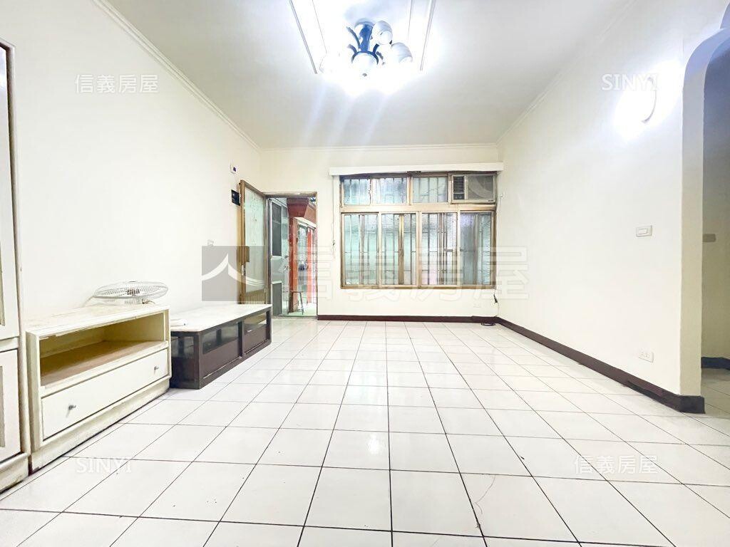 新北市中和區中和路,公寓,永安捷運一樓大庭院 | 房屋出售 | 樂屋網