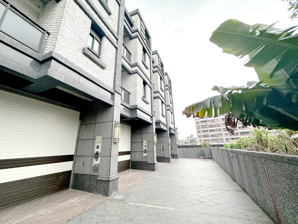 宜蘭縣宜蘭市宜興路二段別墅北成房屋【宜蘭東門夜市旁幸福別墅】~ 房屋出售 樂屋網