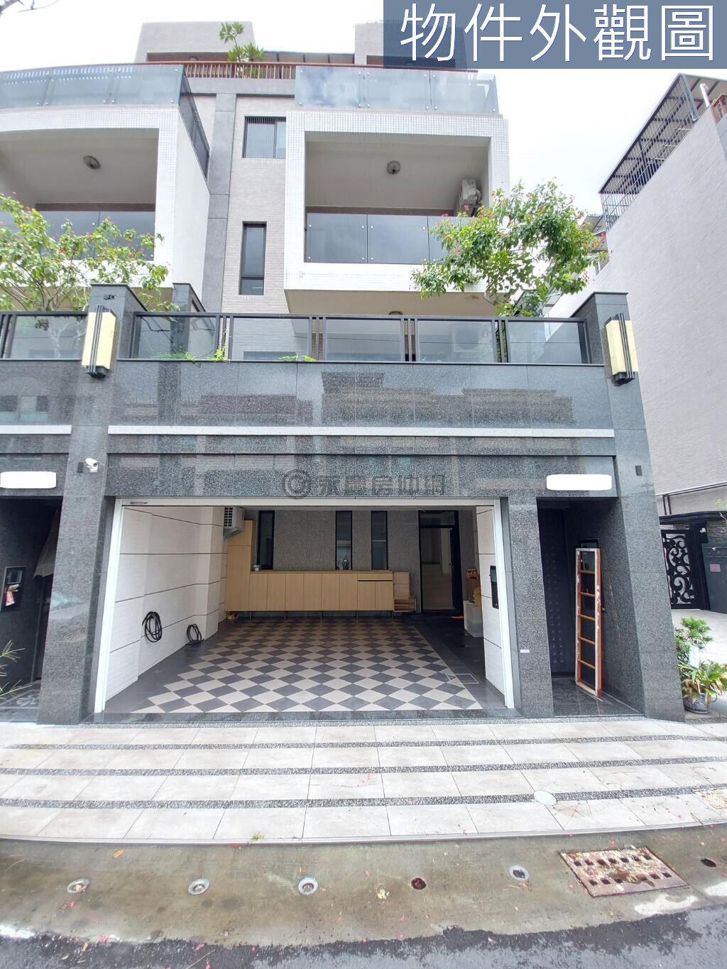 高京臻美高雄市仁武區永榮一街透天厝【仁武八卦寮】 臨路邊間面寬雙車墅 房屋出售 樂屋網