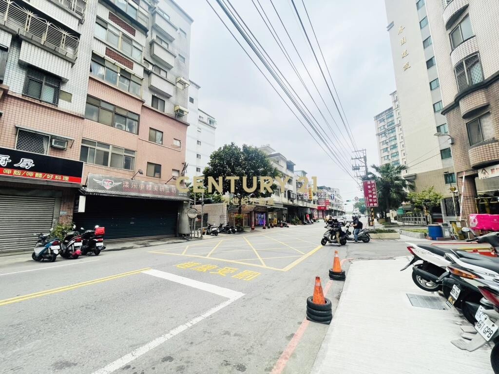凱旋門花園廣場桃園市平鎮區復旦路二段電梯大廈【凱旋門】復旦高中乙未紀念公園三房 房屋出售 樂屋網