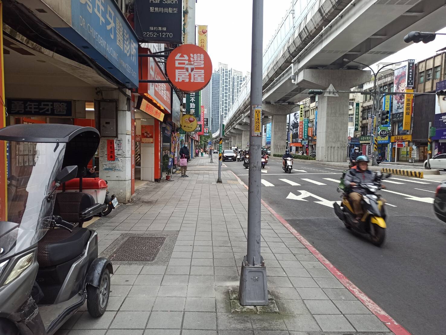 新北市板橋區文化路一段透天厝★板橋車站文化路一段12樓店面 房屋出租 樂屋網