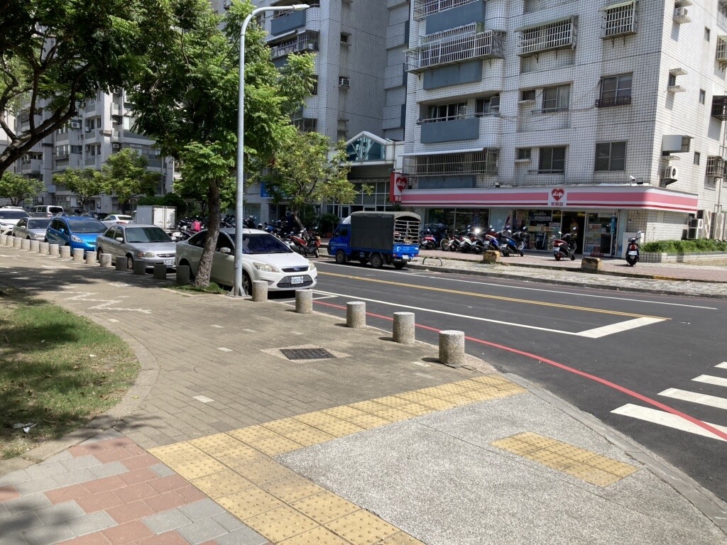 陽光國宅a乙新建路新興高層國宅no1乙台南市南區新建路電梯大廈新健路國宅面公園平車 房屋出售 樂屋網