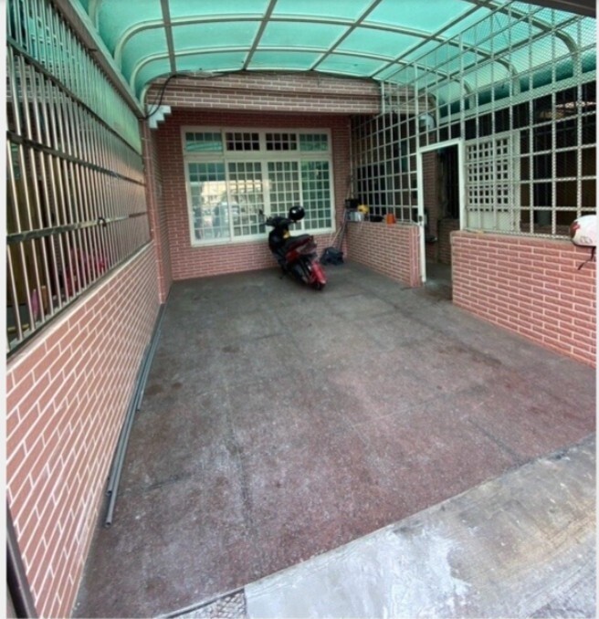 桃園市中壢區中園路二段透天厝中壢大江購物中心旁收租15套房（滿租中） 房屋出售 樂屋網