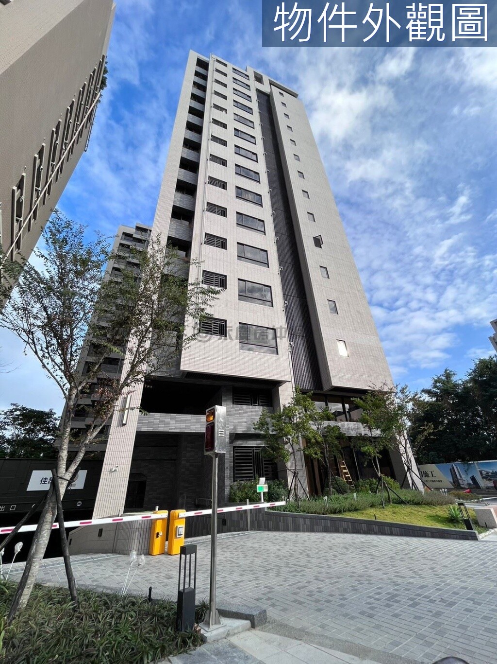 佳昂太和no2台中市北屯區太和二街電梯大廈降佳昂太和2全新未住次頂樓朝南裝潢兩房平車 房屋出售 樂屋網