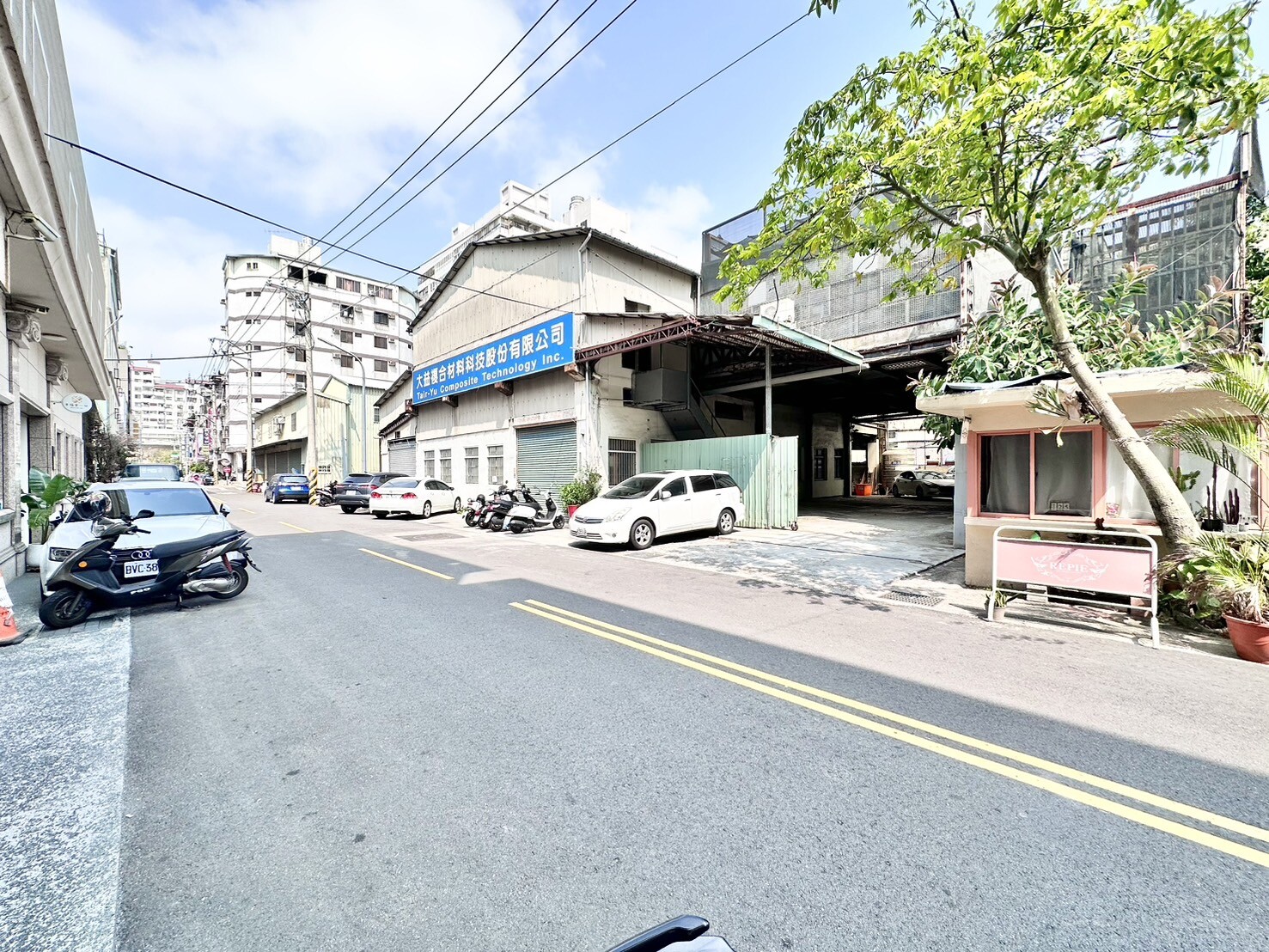 台中市北屯區東山路一段透天厝東山路大面寬門前可停車店面 房屋出租 樂屋網