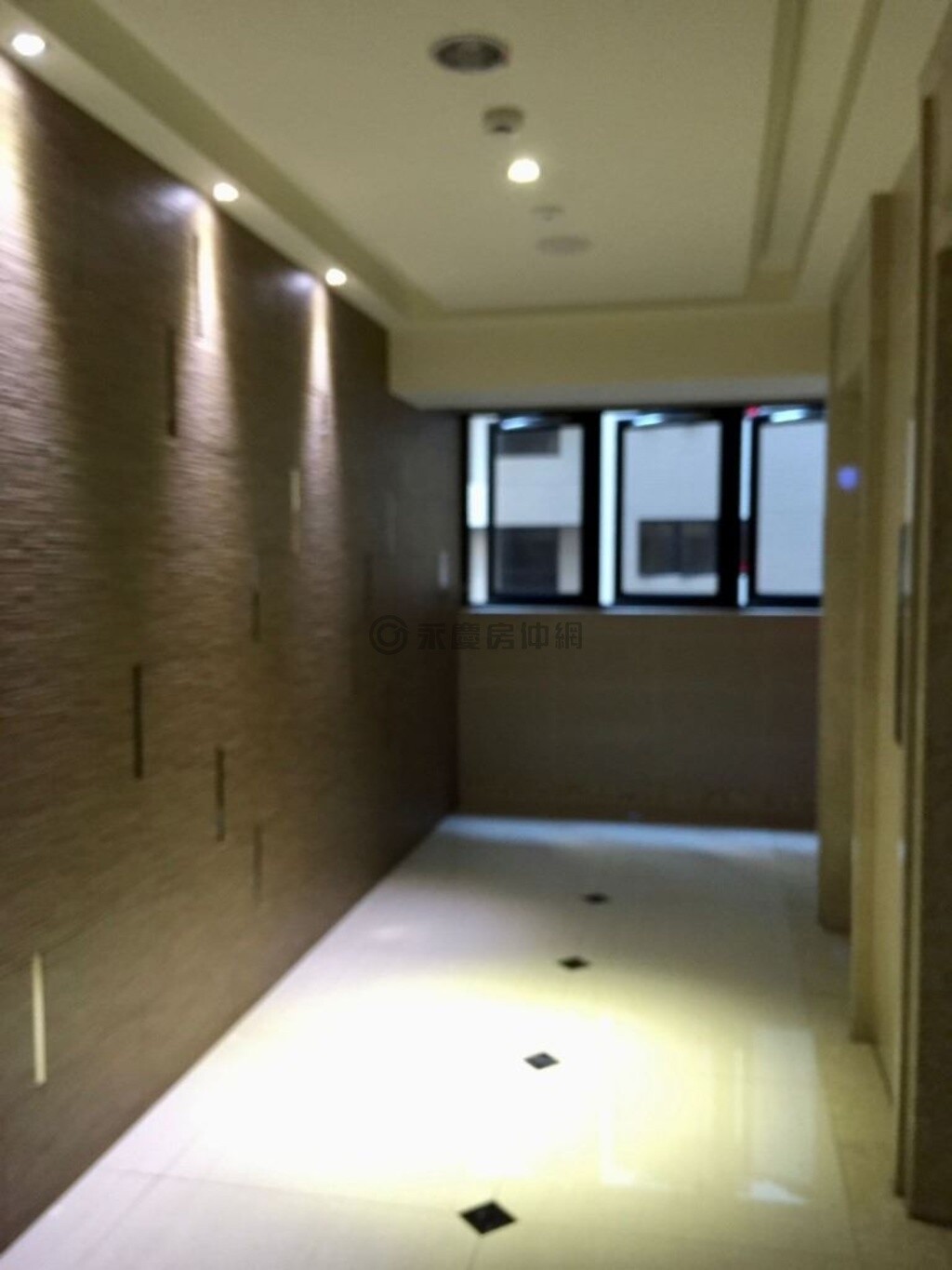 遠見富麗高雄市左營區文天路電梯大廈左營高鐵全誠遠見富麗漂亮21房 房屋出售 樂屋網