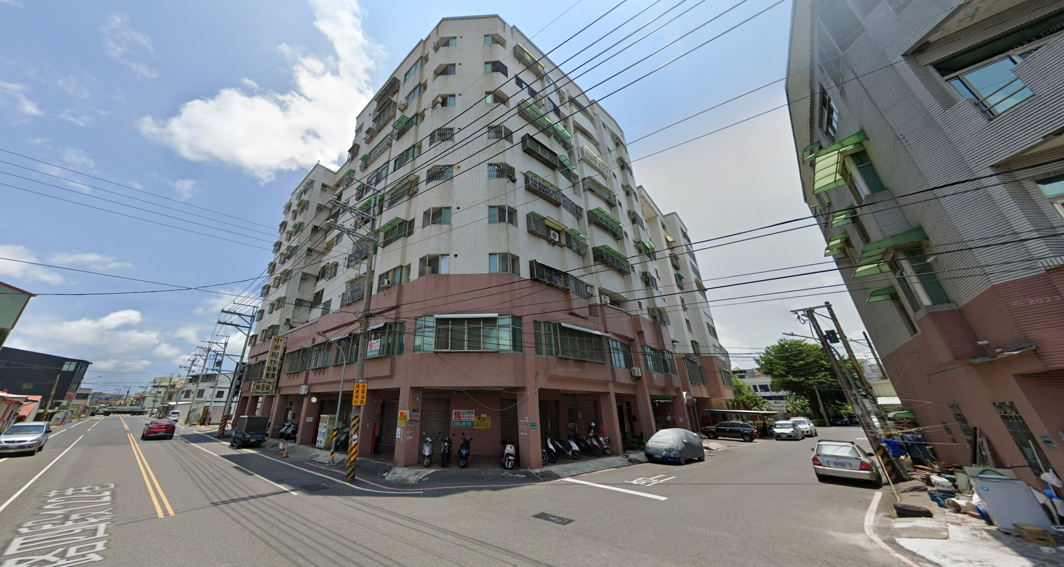 威鎮天廈台南市安南區公學路四段電梯大廈安佃國小＊超值電梯3房＋2陽台＊全聯／超商／夜市 房屋出售 樂屋網