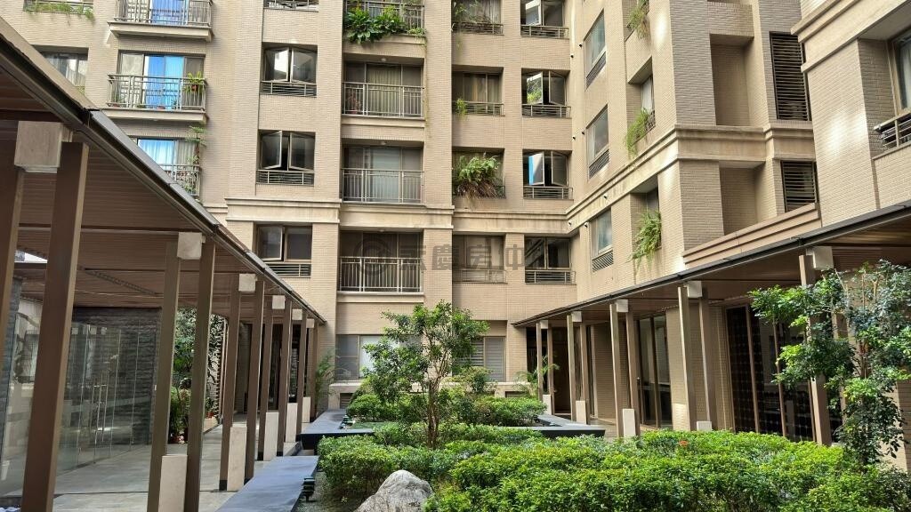 惠宇人本大業台中市南屯區大業路電梯大廈家的溫暖★在惠宇★明星學區只此一戶 房屋出售 樂屋網