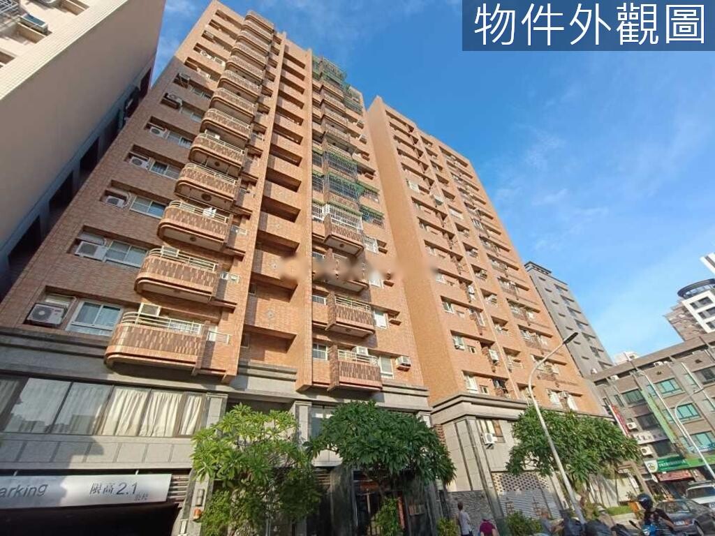 左營國中旁近捷運站明亮三房平面車位 高雄市左營區春川大樓買房子 樂屋網