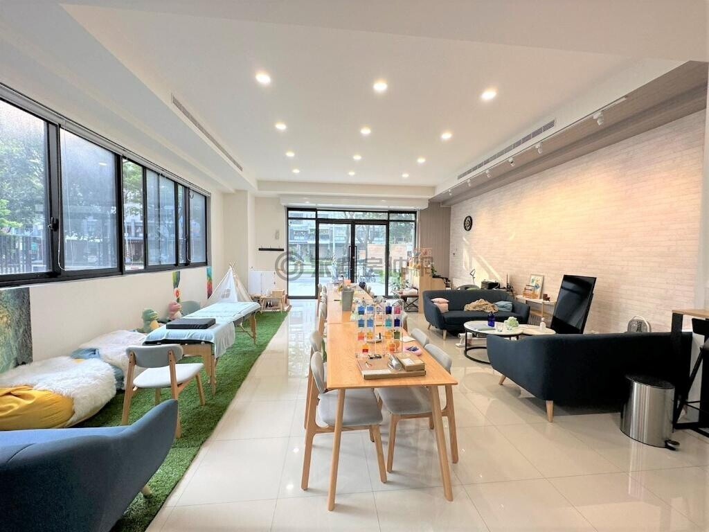 藏美一品高雄市楠梓區清豐路電梯大廈 稀有邊間三面採光美裝潢1夾建滿店面 房屋出售 樂屋網