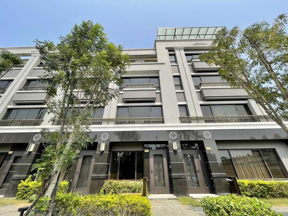 太子城透天區高雄市楠梓區楠梓路別墅全新太子城臨路透店~四套房 房屋出租 樂屋網