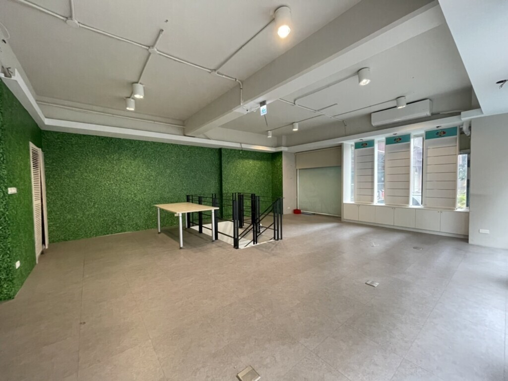 新光民生廣場大廈台北市松山區民生東路五段店面松山⭐️民生圓環上12樓店面⭐️21世紀陳鴻毅 房屋出售 樂屋網