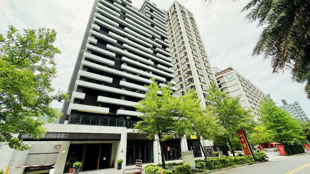 宜蘭縣礁溪鄉健康路電梯大廈礁溪市中心景觀大露臺溫泉湯屋 房屋出售 樂屋網