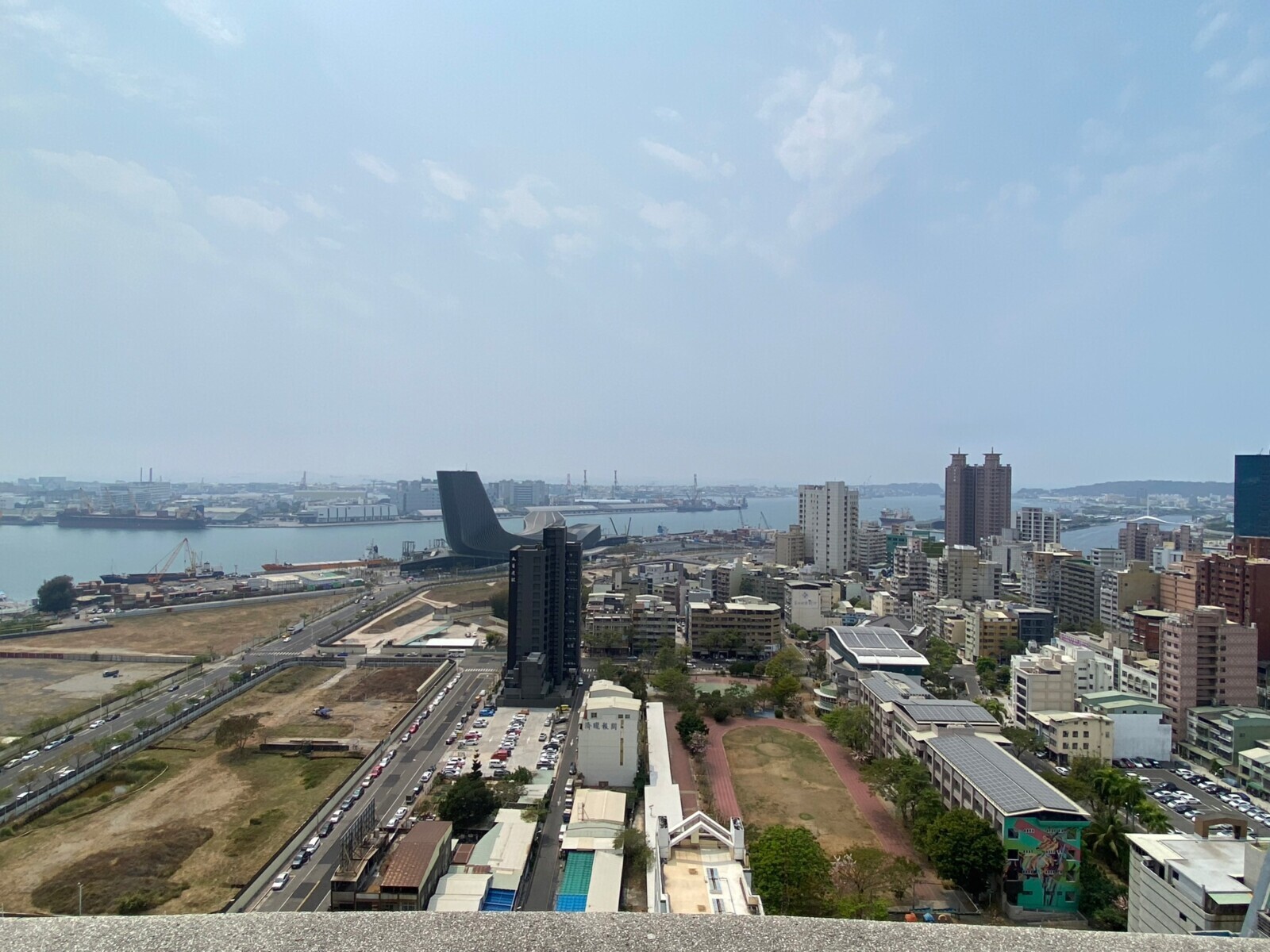 福懋建設亞灣區指標輕屋齡4房平車豪邸 高雄市苓雅區買房子、房屋出售 樂屋網