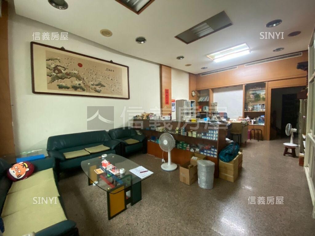 台中市南屯區文心南五路一段透天厝臨近豐樂雕塑公園臨路透天 房屋出售 樂屋網