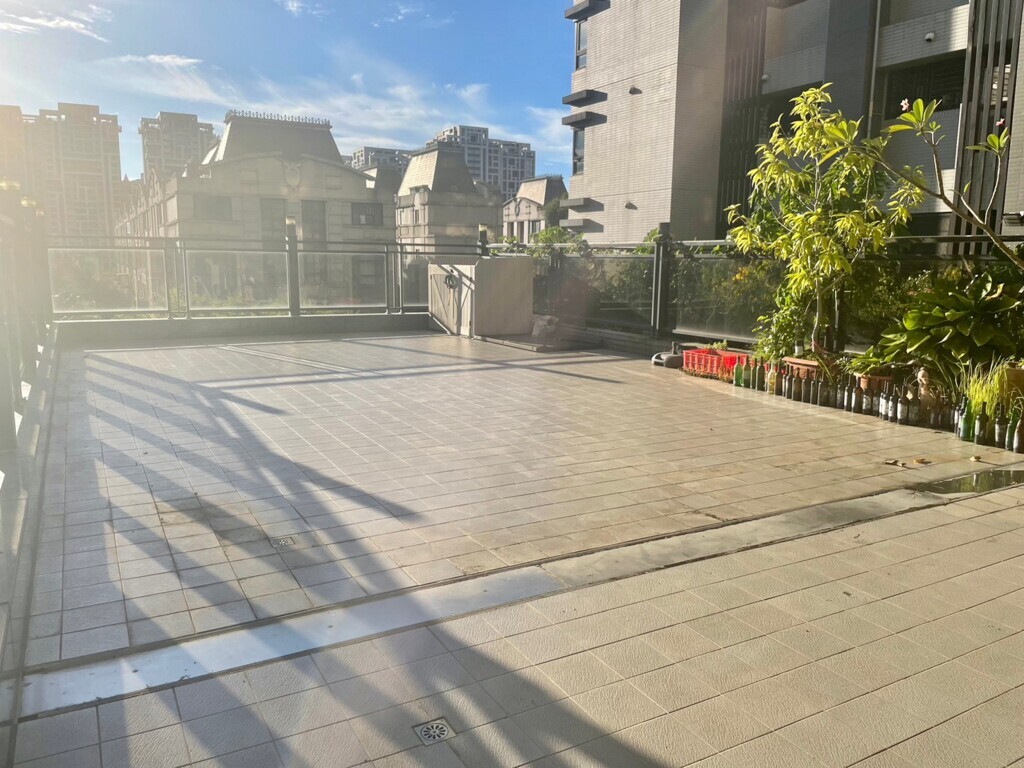 佳昂晴海新北市淡水區新市一路一段電梯大廈晴海精裝3改2⭐新竹以北唯一大露台⭐雙平車 房屋出售 樂屋網