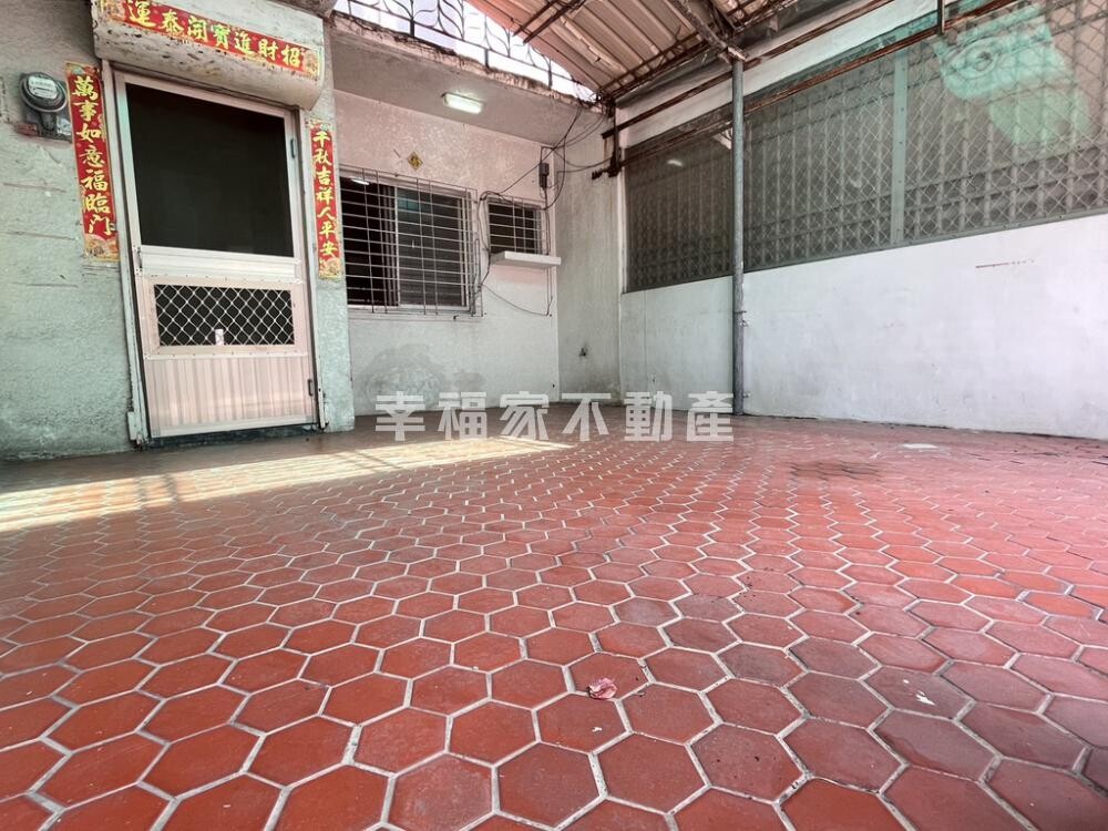 台南市安南區安和路一段透天厝做厝事的文森。安南區。安和商圈免千萬大地坪車墅 房屋出售 樂屋網