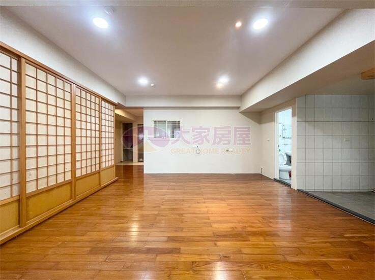 基隆市安樂區基金二路電梯大廈東都a棟好停車電梯2房 房屋出售 樂屋網