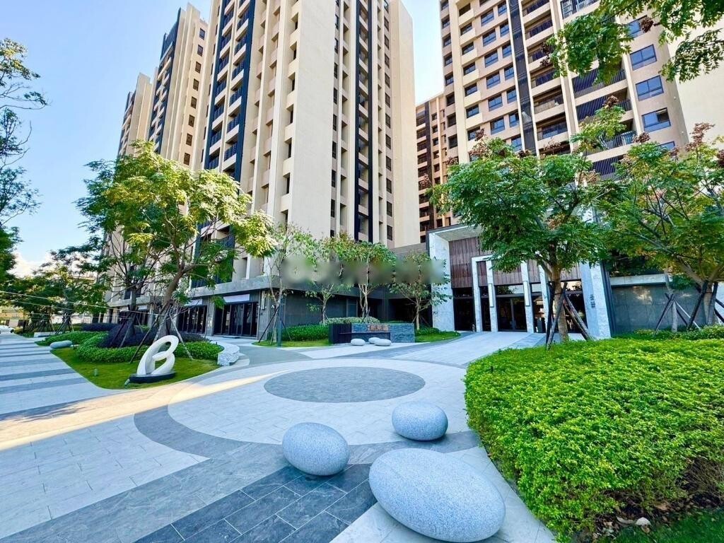 勝美新東區台中市東區福昌街電梯大廈勝美新東區｜在賣一間全新未住大三房平車 房屋出售 樂屋網