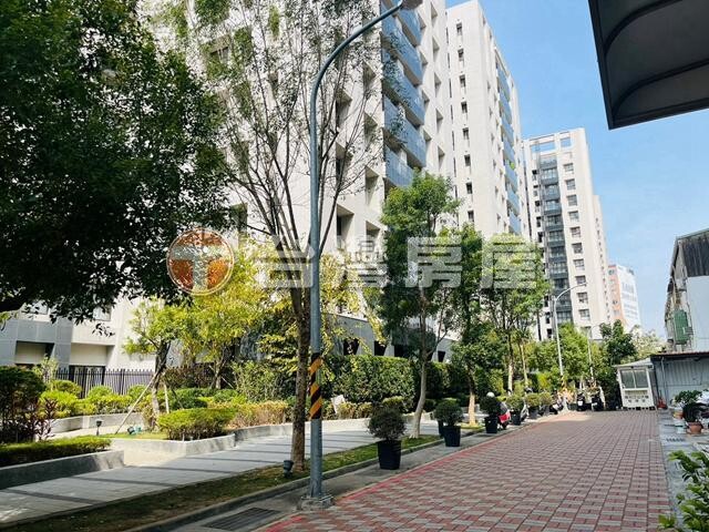台南市東區自由路二段華廈煙波芳鄰正樓中樓四房 房屋出售 樂屋網