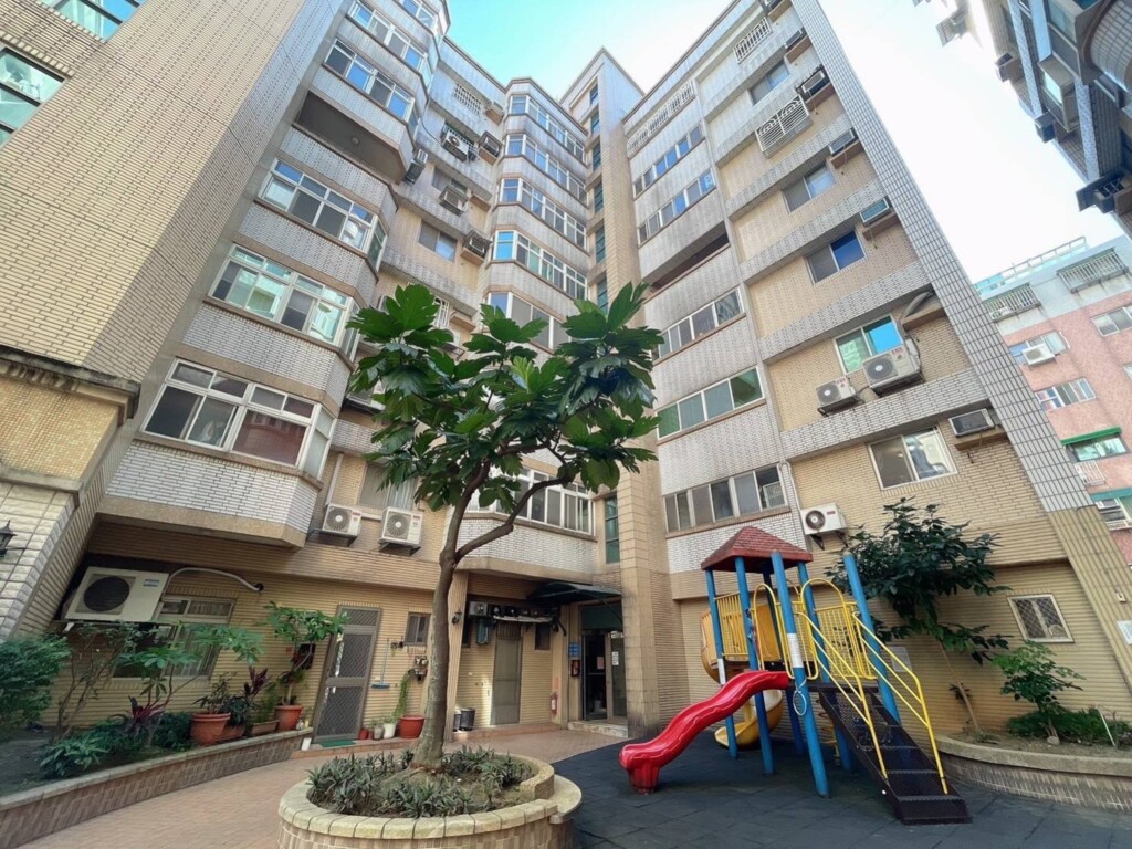 元智e生活桃園市中壢區榮安一街電梯大廈內壢元智e生活低公設大空間四房 房屋出售 樂屋網