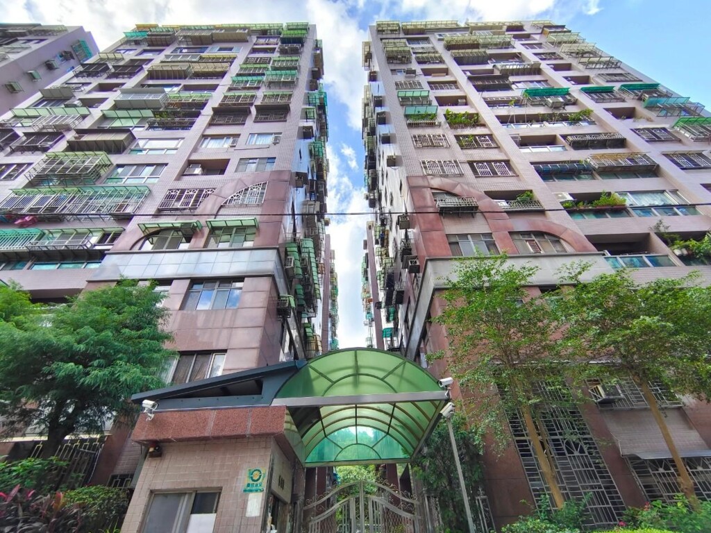 城龍遊天下新北市中和區中興街電梯大廈景安城龍電梯三房0903716888文怡 房屋出售 樂屋網