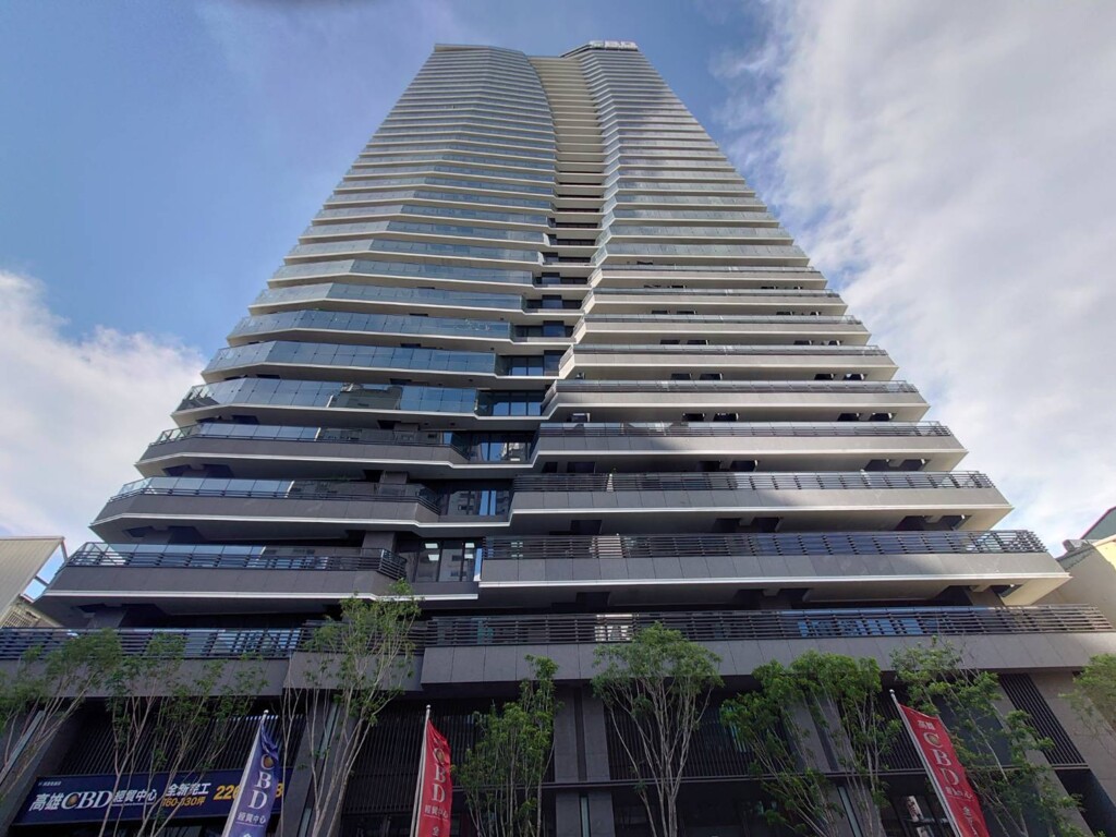 高雄cbd經貿中心高雄市苓雅區六合路電梯大廈中正金融特區cbd經貿中心全新1夾鑫樓店面 房屋出租 樂屋網