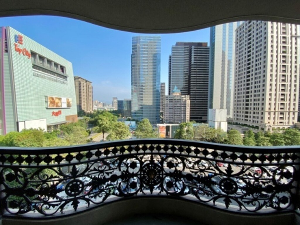 聯聚雍和大廈台中市西屯區市政北七路電梯大廈超人@七期聯聚雍和雙車位 國家歌劇院新光三越大遠百 房屋出售 樂屋網