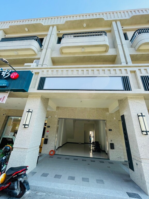 高雄市岡山區仁壽路透天厝 岡山區藏富市財庫滿盈3樓透天店住 房屋出租 樂屋網