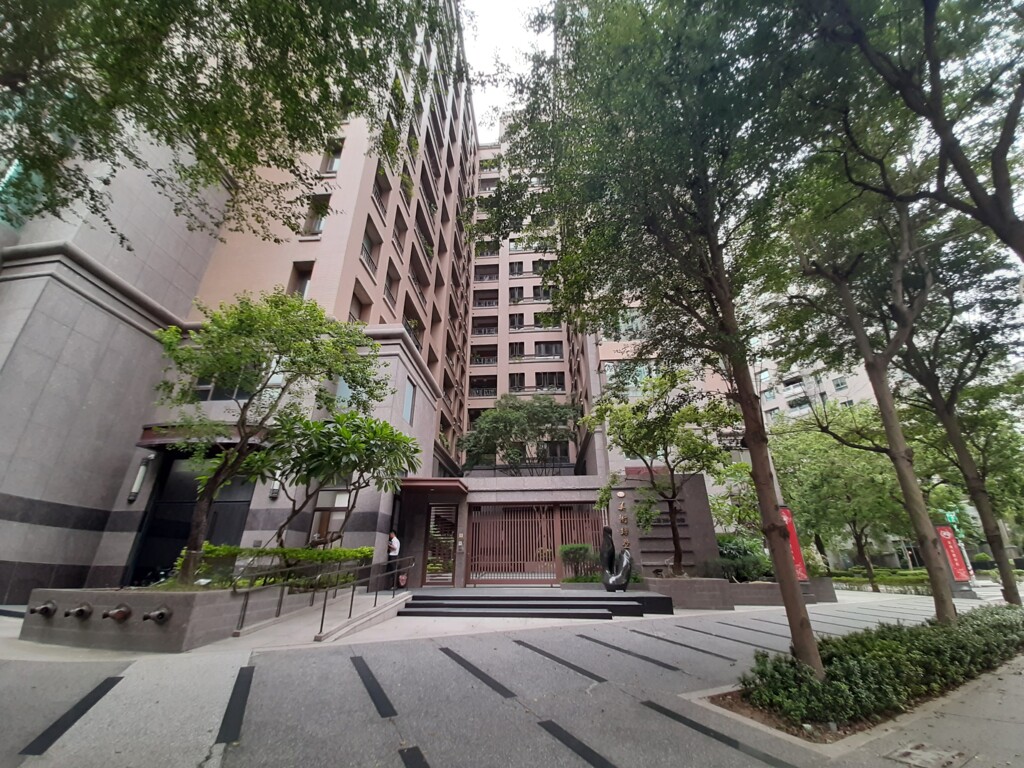 美術綠墅高雄市鼓山區美術東二路電梯大廈美術館綠墅3房平車 房屋出租 樂屋網